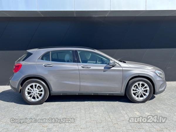 Grey Mercedes-Benz GLA-Class 2014 in Tallinn, with an engine capacity of 2.10 L and mileage of 101 thousand km for 14990 €, photo 7 on AUTOMOTO.COM.LV
