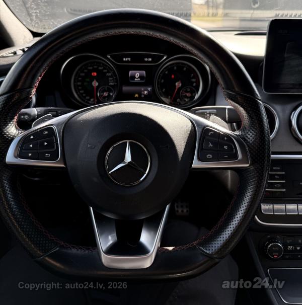 Grey Mercedes-Benz GLA-Class 2018 in Tallinn, with an engine capacity of 2.00 L and mileage of 102 thousand km for 18900 €, photo 7 on AUTOMOTO.COM.LV