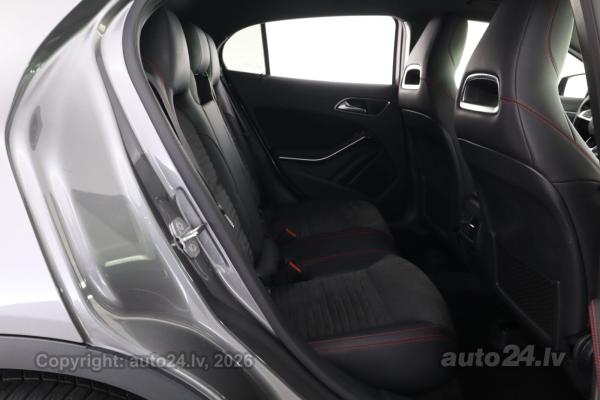 Pelēks Mercedes-Benz GLA-Class 2019 Tallina, ar dzinēja tilpumu 2.00 L un nobraukumu 93 tūkst. km par 20900 €, foto 10 vietnē AUTOMOTO.COM.LV