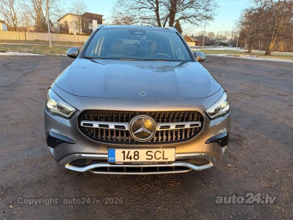 Grey Mercedes-Benz GLA-Class 2024 in Tallinn, with an engine capacity of 1.30 L and mileage of 31 thousand km for 37500 €, photo 3 on AUTOMOTO.COM.LV