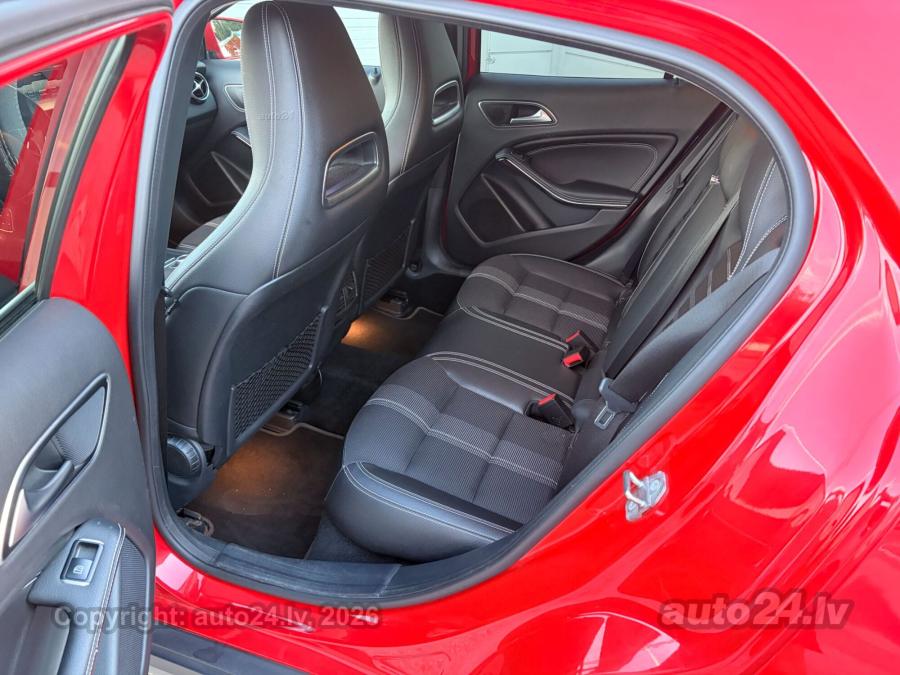Sarkans Mercedes-Benz GLA-Class 2020 Tallina, ar dzinēja tilpumu 1.60 L un nobraukumu 121 tūkst. km par 19800 €, foto 8 vietnē AUTOMOTO.COM.LV