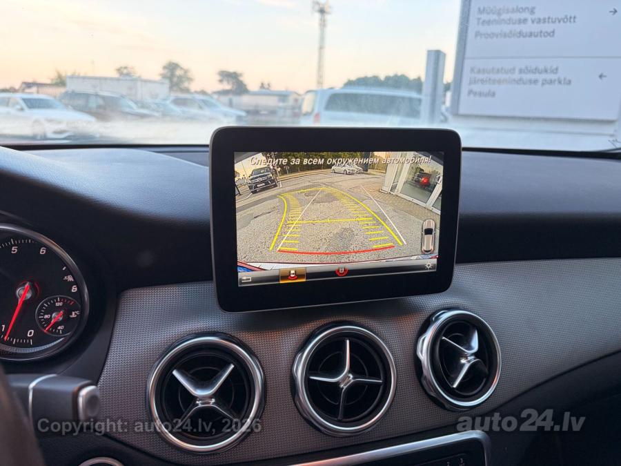 Sarkans Mercedes-Benz GLA-Class 2020 Tallina, ar dzinēja tilpumu 1.60 L un nobraukumu 121 tūkst. km par 19800 €, foto 10 vietnē AUTOMOTO.COM.LV