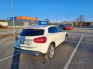 Balts Mercedes-Benz GLA-Class 2016 Tallina, ar dzinēja tilpumu 1.60 L un nobraukumu 166 tūkst. km par 16000 €, foto 5 vietnē AUTOMOTO.COM.LV