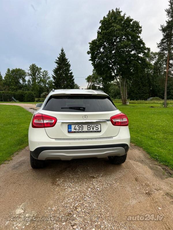 Balts Mercedes-Benz GLA-Class 2016 Tallina, ar dzinēja tilpumu 2.10 L un nobraukumu 250 tūkst. km par 10500 €, foto 3 vietnē AUTOMOTO.COM.LV