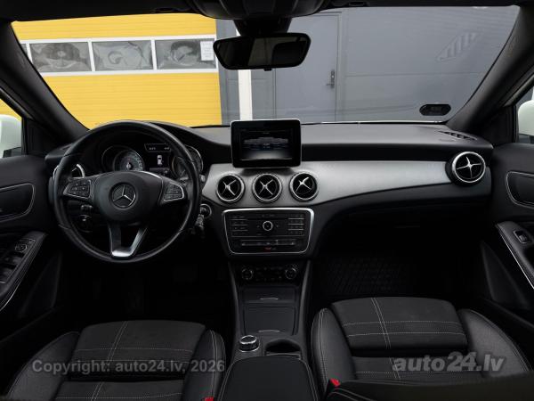 White Mercedes-Benz GLA-Class 2016 in Tallinn, with an engine capacity of 2.10 L and mileage of 128 thousand km for 14900 €, photo 7 on AUTOMOTO.COM.LV