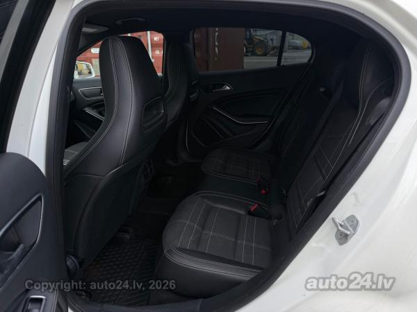 White Mercedes-Benz GLA-Class 2016 in Tallinn, with an engine capacity of 2.10 L and mileage of 128 thousand km for 14900 €, photo 10 on AUTOMOTO.COM.LV
