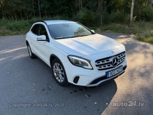 White Mercedes-Benz GLA-Class 2018 in Tallinn, with an engine capacity of 2.10 L and mileage of 230 thousand km for 13900 €, photo 12 on AUTOMOTO.COM.LV