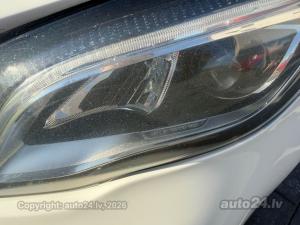White Mercedes-Benz GLA-Class 2018 in Tallinn, with an engine capacity of 2.10 L and mileage of 230 thousand km for 13900 €, photo 18 on AUTOMOTO.COM.LV