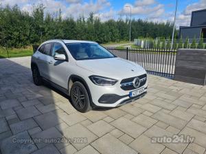 Balts Mercedes-Benz GLA-Class 2020 Tartu, ar dzinēja tilpumu 2.00 L un nobraukumu 107 tūkst. km par 26900 €, foto  vietnē AUTOMOTO.COM.LV