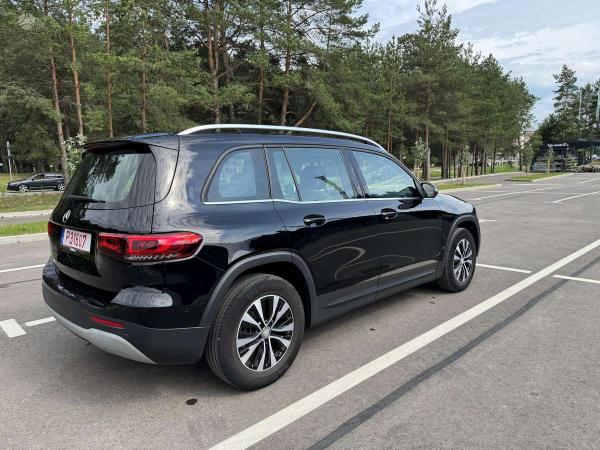 Melns Mercedes-Benz GLB 180 2023 Viļņa, ar dzinēja tilpumu 1.95 L un nobraukumu 163 tūkst. km par 21800 €, foto 8 vietnē AUTOMOTO.COM.LV