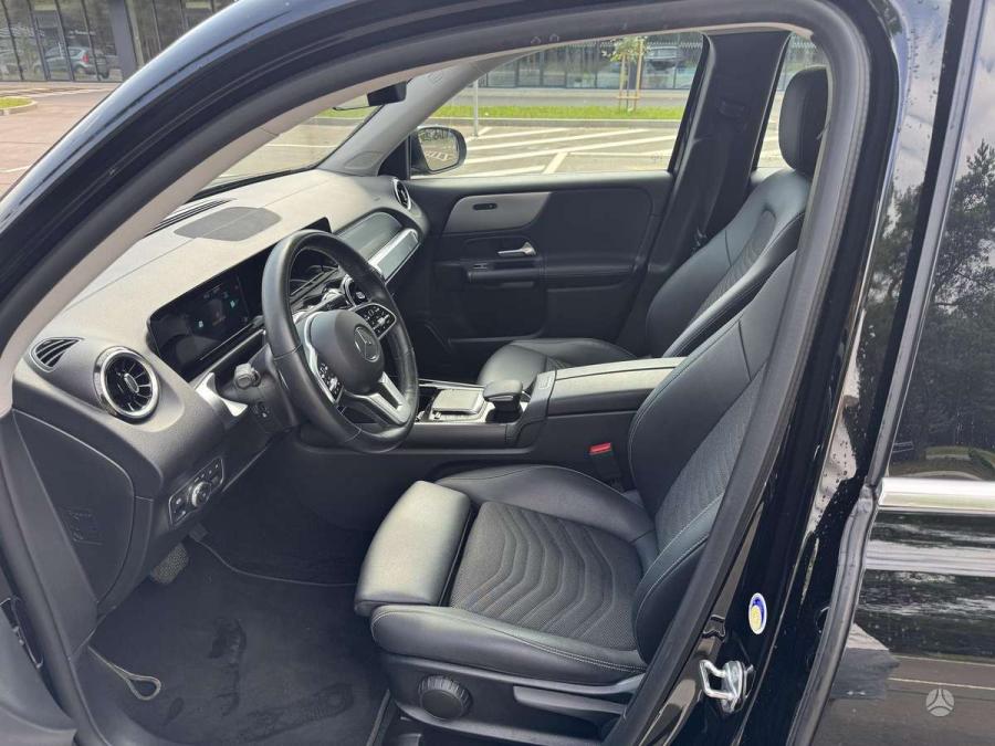 Black Mercedes-Benz GLB 180 2023 in Vilnius, with an engine capacity of 1.95 L and mileage of 163 thousand km for 21800 €, photo 15 on AUTOMOTO.COM.LV