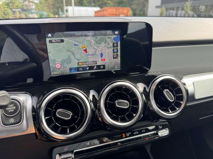 Black Mercedes-Benz GLB 180 2023 in Vilnius, with an engine capacity of 1.95 L and mileage of 163 thousand km for 21800 €, photo 18 on AUTOMOTO.COM.LV