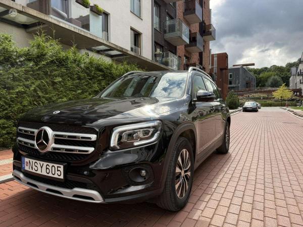 Melns Mercedes-Benz GLB 180 2023 Viļņa, ar dzinēja tilpumu 1.95 L un nobraukumu 163 tūkst. km par 21600 €, foto 4 vietnē AUTOMOTO.COM.LV
