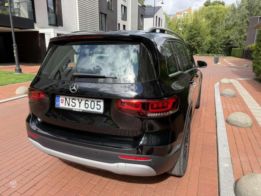 Black Mercedes-Benz GLB 180 2023 in Vilnius, with an engine capacity of 1.95 L and mileage of 163 thousand km for 21600 €, photo 12 on AUTOMOTO.COM.LV