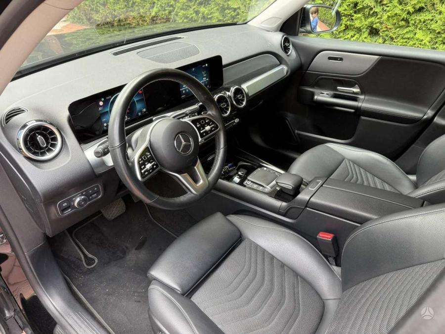 Black Mercedes-Benz GLB 180 2023 in Vilnius, with an engine capacity of 1.95 L and mileage of 163 thousand km for 21600 €, photo 15 on AUTOMOTO.COM.LV
