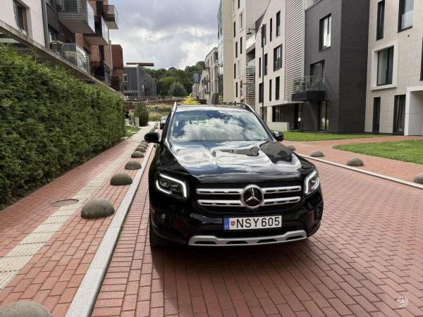 Melns Mercedes-Benz GLB 180 2023 Viļņa, ar dzinēja tilpumu 1.95 L un nobraukumu 163 tūkst. km par 20999 €, foto 3 vietnē AUTOMOTO.COM.LV
