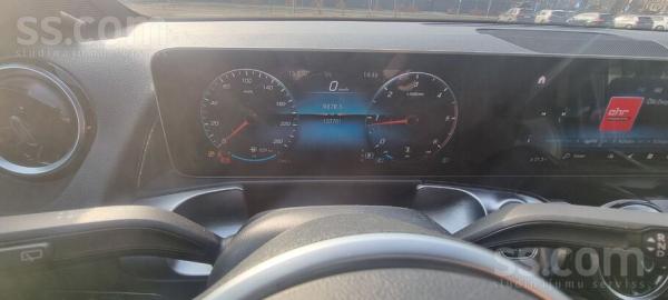 Grey Mercedes-Benz GLB 180 2020 in Riga, with an engine capacity of 2.00 L and mileage of 109 thousand km for 21100 €, photo 8 on AUTOMOTO.COM.LV