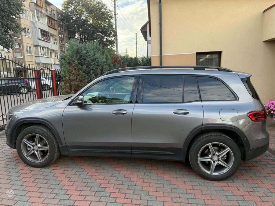 Pelēks Mercedes-Benz GLB 180 2025 Kauņa, ar dzinēja tilpumu 1.33 L un nobraukumu 14 tūkst. km par 42000 €, foto 4 vietnē AUTOMOTO.COM.LV