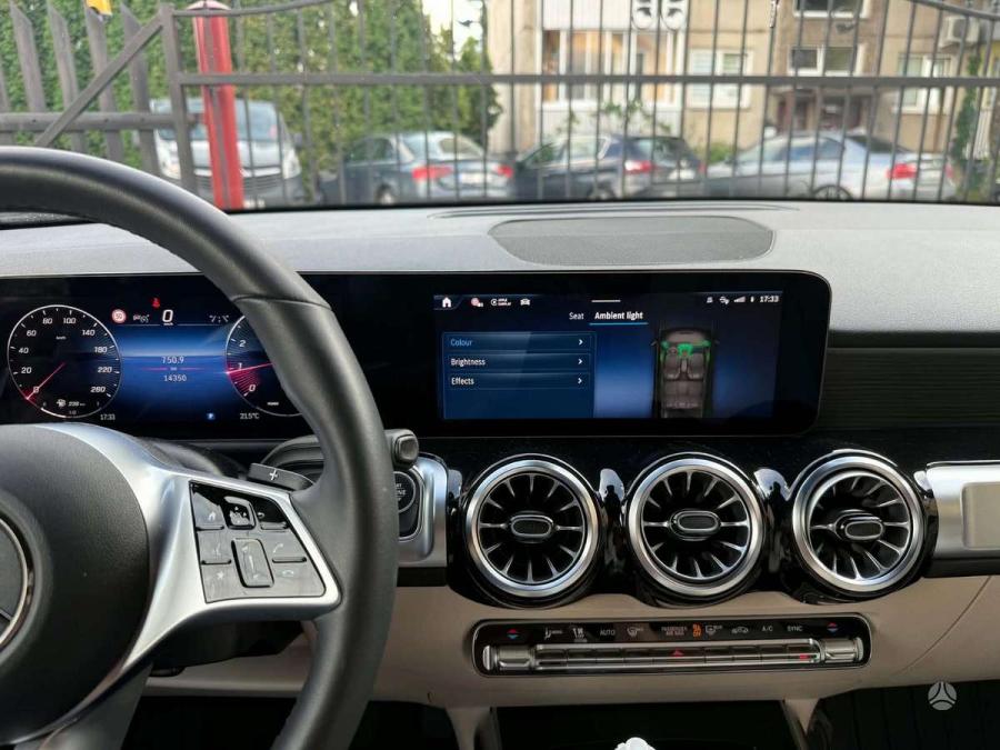 Pelēks Mercedes-Benz GLB 180 2025 Kauņa, ar dzinēja tilpumu 1.33 L un nobraukumu 14 tūkst. km par 42000 €, foto 14 vietnē AUTOMOTO.COM.LV
