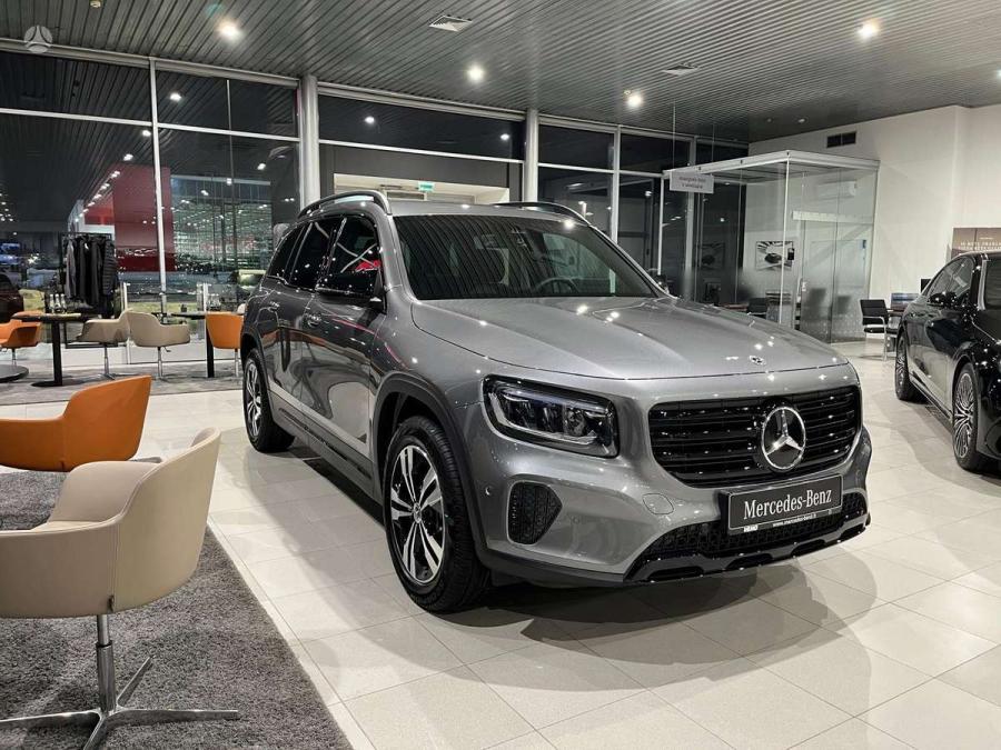 Pelēks Mercedes-Benz GLB 180 2026 Kauņa, ar dzinēja tilpumu 1.33 L un nobraukumu 50 tūkst. km par 45333 €, foto 4 vietnē AUTOMOTO.COM.LV