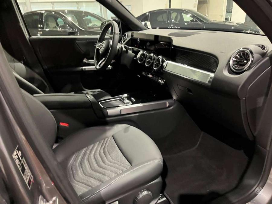 Pelēks Mercedes-Benz GLB 180 2026 Kauņa, ar dzinēja tilpumu 1.33 L un nobraukumu 50 tūkst. km par 45333 €, foto 7 vietnē AUTOMOTO.COM.LV