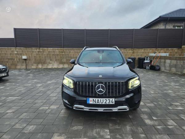 Melns Mercedes-Benz GLB 200 2020 Viļņa, ar dzinēja tilpumu 1.95 L un nobraukumu 252 tūkst. km par 21500 €, foto 4 vietnē AUTOMOTO.COM.LV