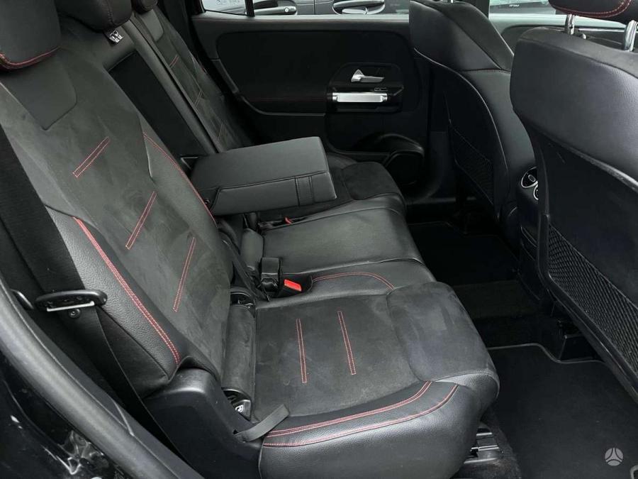 Melns Mercedes-Benz GLB 200 2020 Kauņa, ar dzinēja tilpumu 1.95 L un nobraukumu 128 tūkst. km par 29000 €, foto 17 vietnē AUTOMOTO.COM.LV
