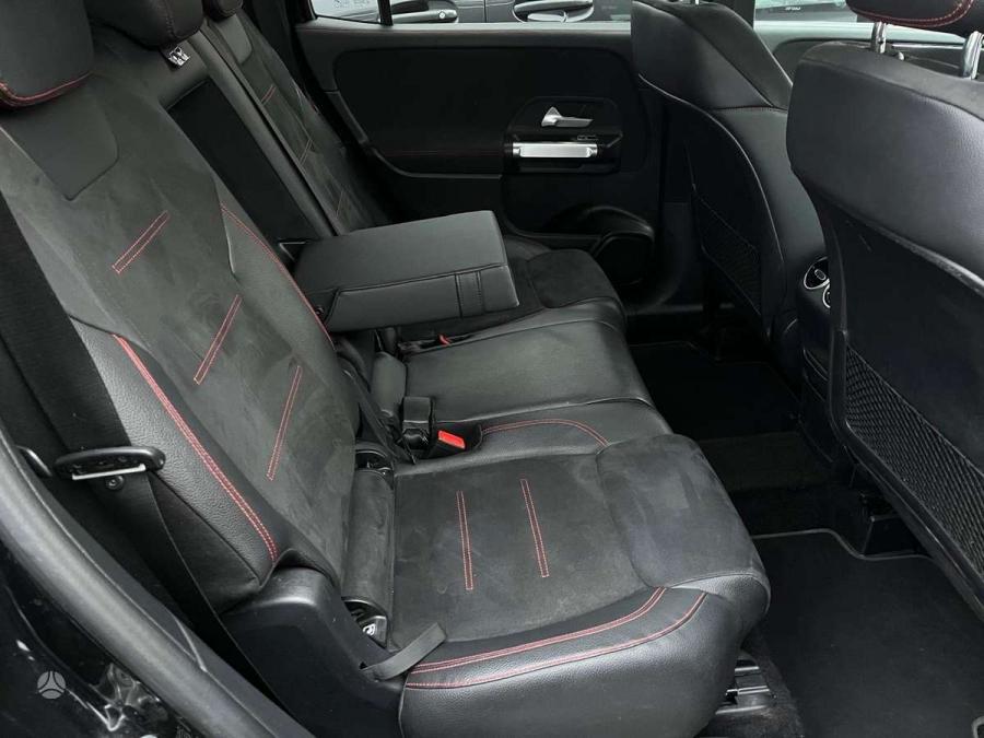 Melns Mercedes-Benz GLB 200 2020 Kauņa, ar dzinēja tilpumu 1.95 L un nobraukumu 128 tūkst. km par 27900 €, foto 17 vietnē AUTOMOTO.COM.LV