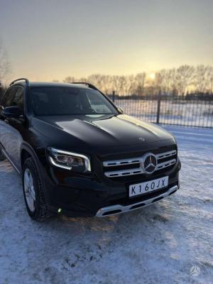 Black Mercedes-Benz GLB 200 2021 in Klaipeda, with an engine capacity of 1.95 L and mileage of 314 thousand km for 19400 €, photo  on AUTOMOTO.COM.LV