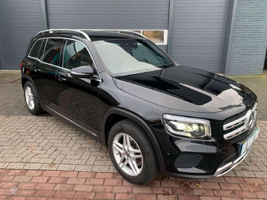 Black Mercedes-Benz GLB 200 2021 in Klaipeda, with an engine capacity of 1.95 L and mileage of 314 thousand km for 19400 €, photo 14 on AUTOMOTO.COM.LV