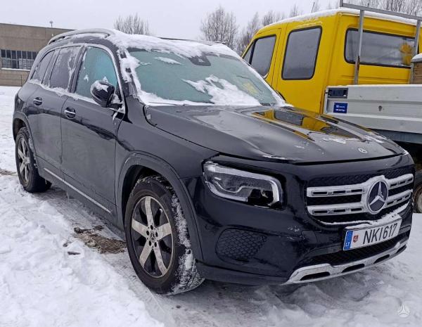 Melns Mercedes-Benz GLB 200 2021 Kauņa, ar dzinēja tilpumu 0.00 L un nobraukumu 192 tūkst. km par 10500 €, foto 1 vietnē AUTOMOTO.COM.LV
