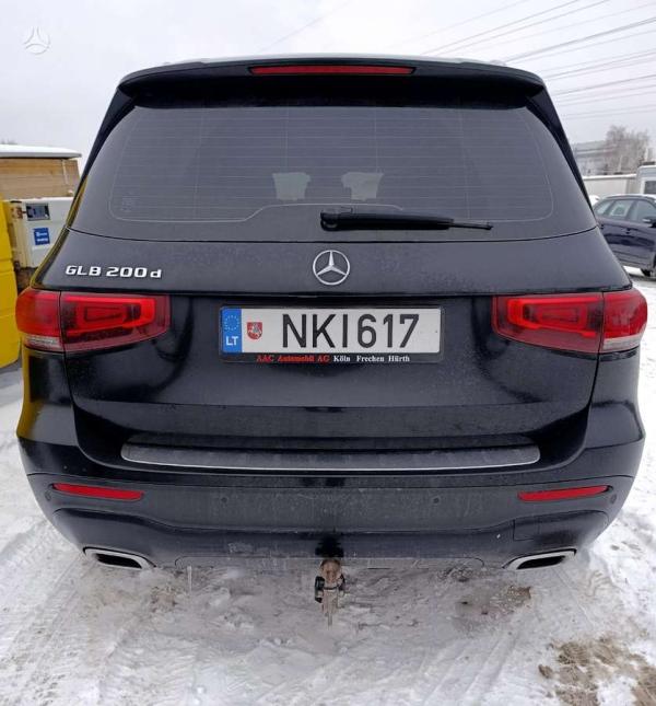 Melns Mercedes-Benz GLB 200 2021 Kauņa, ar dzinēja tilpumu 0.00 L un nobraukumu 192 tūkst. km par 10500 €, foto 3 vietnē AUTOMOTO.COM.LV