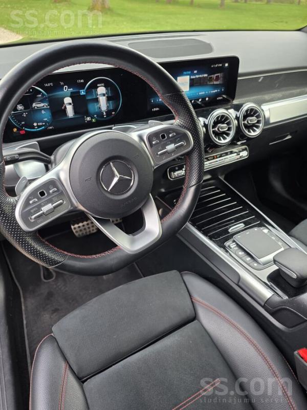 Black Mercedes-Benz GLB 200 2021 in Riga, with an engine capacity of 2.00 L and mileage of 132 thousand km for 25000 €, photo 8 on AUTOMOTO.COM.LV