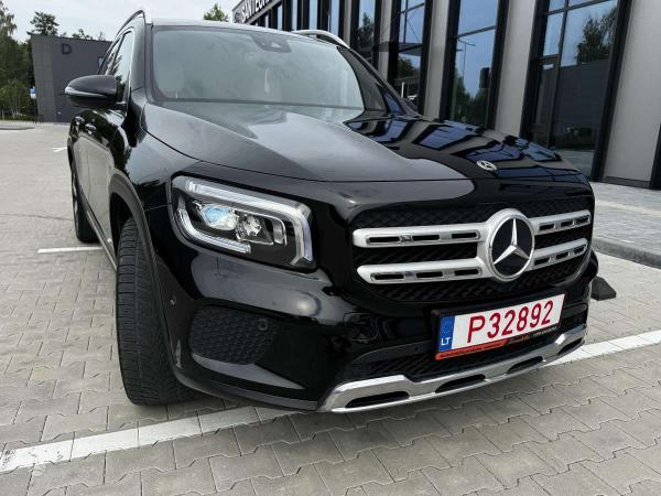 Черный Мерседес GLB 200 2021 в Вильнюс, объемом двигателя 1.95 л и пробегом 196 тыс. км за 20752 €, фото 2 на AUTOMOTO.COM.LV