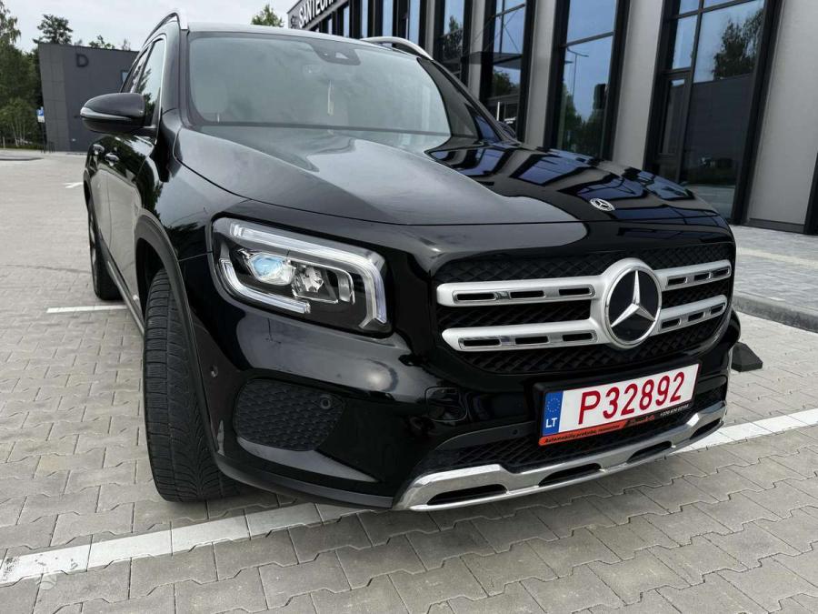 Черный Мерседес GLB 200 2021 в Вильнюс, объемом двигателя 1.95 л и пробегом 196 тыс. км за 20752 €, фото 3 на AUTOMOTO.COM.LV
