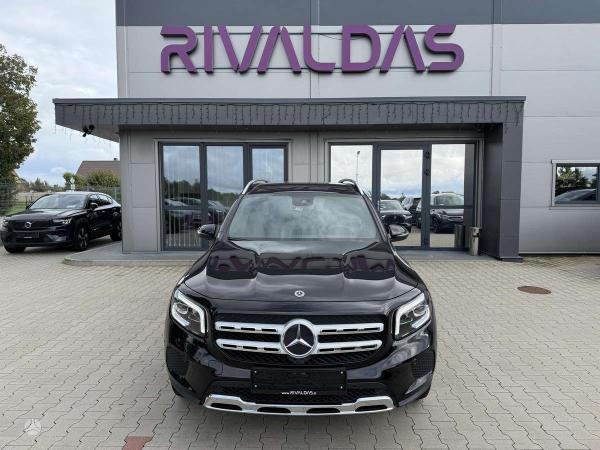 Melns Mercedes-Benz GLB 200 2022 Šauļi, ar dzinēja tilpumu 1.95 L un nobraukumu 188 tūkst. km par 21990 €, foto 1 vietnē AUTOMOTO.COM.LV