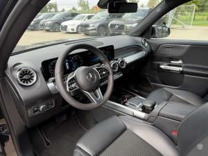 Black Mercedes-Benz GLB 200 2022 in Siauliai, with an engine capacity of 1.95 L and mileage of 188 thousand km for 21990 €, photo 13 on AUTOMOTO.COM.LV