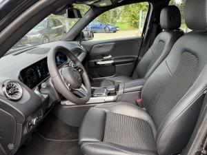 Black Mercedes-Benz GLB 200 2022 in Siauliai, with an engine capacity of 1.95 L and mileage of 188 thousand km for 21990 €, photo 14 on AUTOMOTO.COM.LV