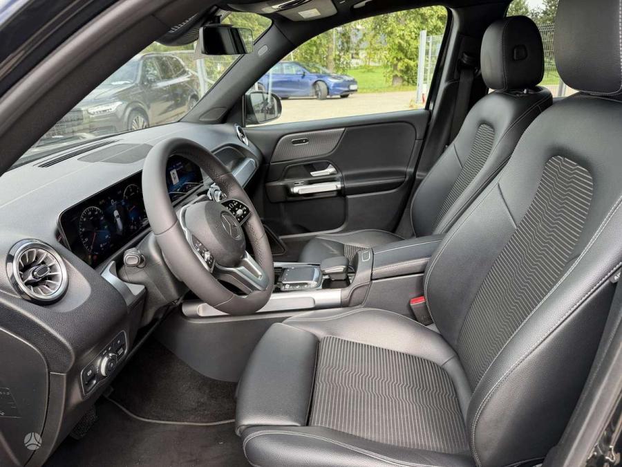 Black Mercedes-Benz GLB 200 2022 in Siauliai, with an engine capacity of 1.95 L and mileage of 188 thousand km for 21990 €, photo 14 on AUTOMOTO.COM.LV