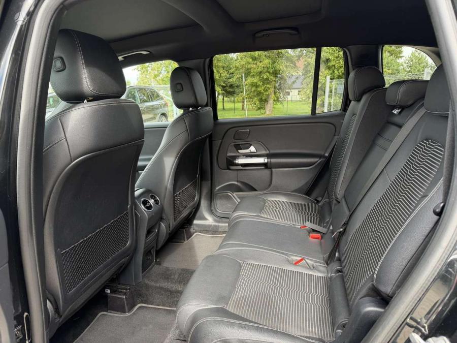 Black Mercedes-Benz GLB 200 2022 in Siauliai, with an engine capacity of 1.95 L and mileage of 188 thousand km for 21990 €, photo 15 on AUTOMOTO.COM.LV