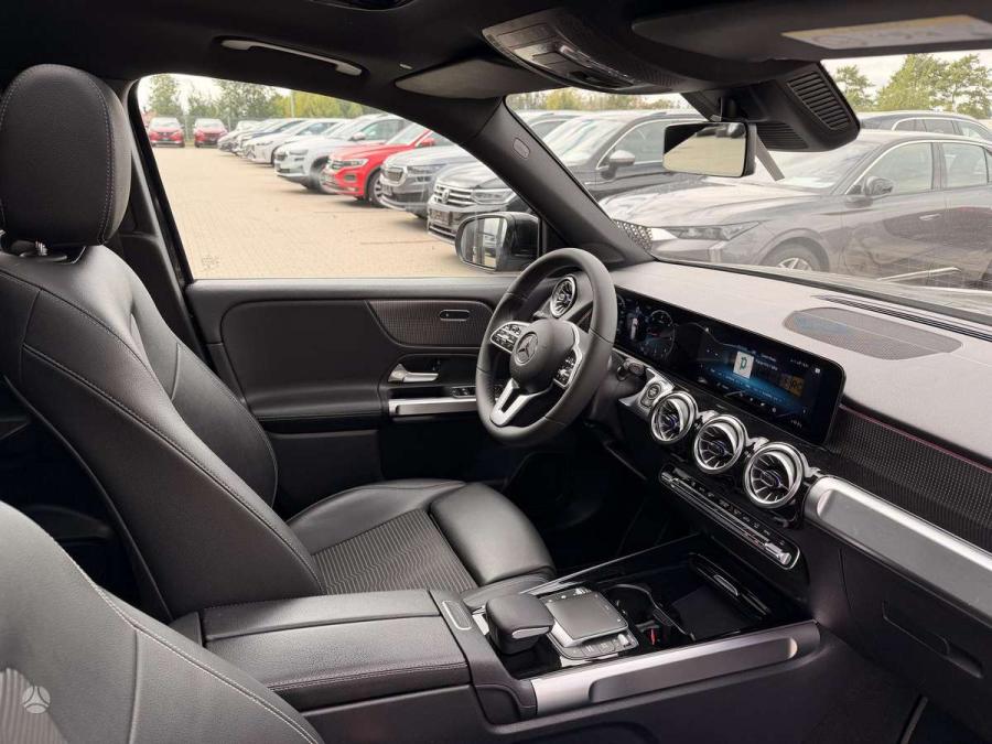 Black Mercedes-Benz GLB 200 2022 in Siauliai, with an engine capacity of 1.95 L and mileage of 188 thousand km for 21990 €, photo 19 on AUTOMOTO.COM.LV