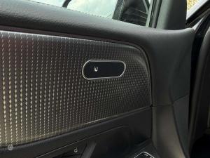 Black Mercedes-Benz GLB 200 2022 in Siauliai, with an engine capacity of 1.95 L and mileage of 188 thousand km for 21990 €, photo 21 on AUTOMOTO.COM.LV