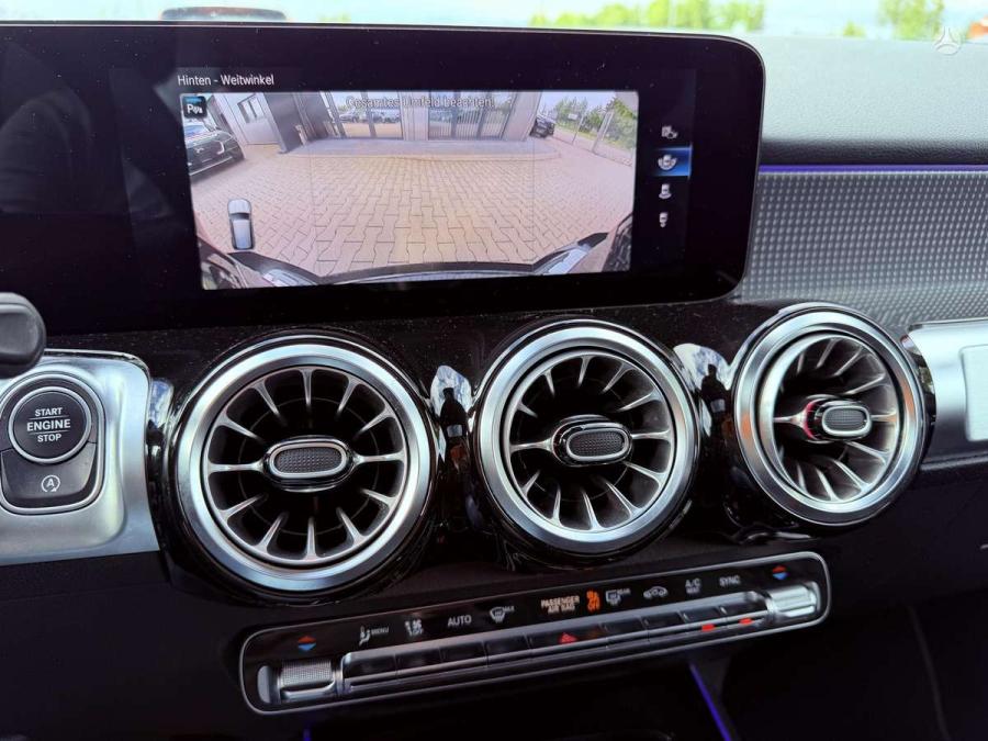 Black Mercedes-Benz GLB 200 2022 in Siauliai, with an engine capacity of 1.95 L and mileage of 188 thousand km for 21990 €, photo 30 on AUTOMOTO.COM.LV