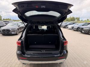 Black Mercedes-Benz GLB 200 2022 in Siauliai, with an engine capacity of 1.95 L and mileage of 188 thousand km for 21990 €, photo 36 on AUTOMOTO.COM.LV