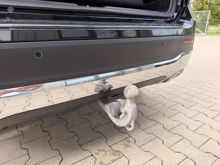 Black Mercedes-Benz GLB 200 2022 in Siauliai, with an engine capacity of 1.95 L and mileage of 188 thousand km for 21990 €, photo 38 on AUTOMOTO.COM.LV
