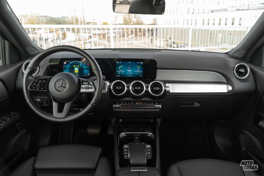 Melns Mercedes-Benz GLB 200 2023 Viļņa, ar dzinēja tilpumu 2.00 L un nobraukumu 28 tūkst. km par 32900 €, foto 15 vietnē AUTOMOTO.COM.LV