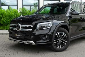 Black Mercedes-Benz GLB 200 2023 in Vilnius, with an engine capacity of 1.95 L and mileage of 28 thousand km for 31900 €, photo 3 on AUTOMOTO.COM.LV