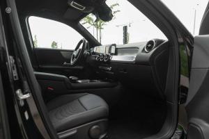 Black Mercedes-Benz GLB 200 2023 in Vilnius, with an engine capacity of 1.95 L and mileage of 28 thousand km for 31900 €, photo 21 on AUTOMOTO.COM.LV