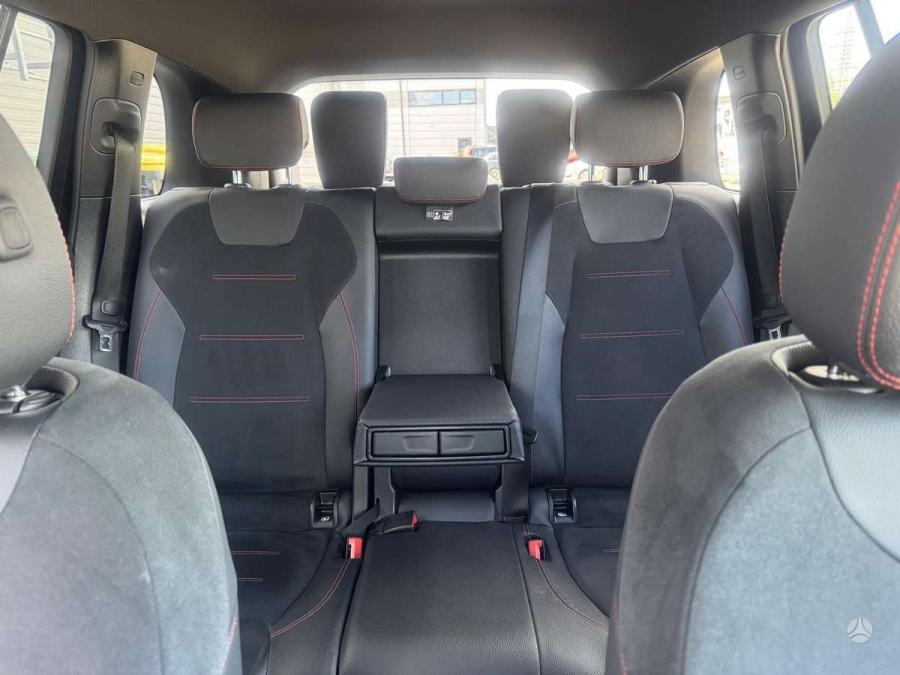 Melns Mercedes-Benz GLB 200 2023 Kauņa, ar dzinēja tilpumu 2.00 L un nobraukumu 241 tūkst. km par 25500 €, foto 16 vietnē AUTOMOTO.COM.LV