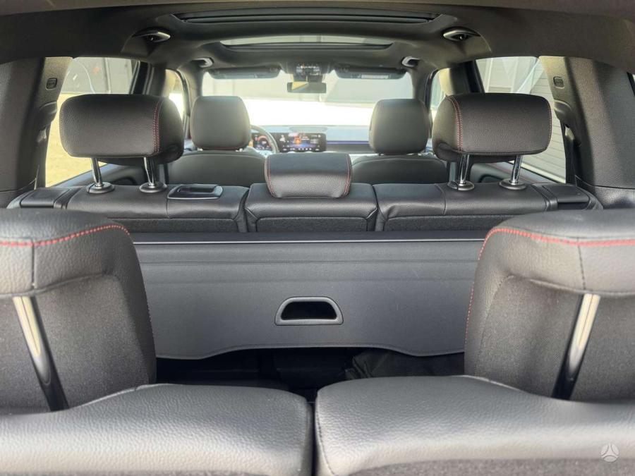 Melns Mercedes-Benz GLB 200 2023 Kauņa, ar dzinēja tilpumu 2.00 L un nobraukumu 241 tūkst. km par 25500 €, foto 18 vietnē AUTOMOTO.COM.LV
